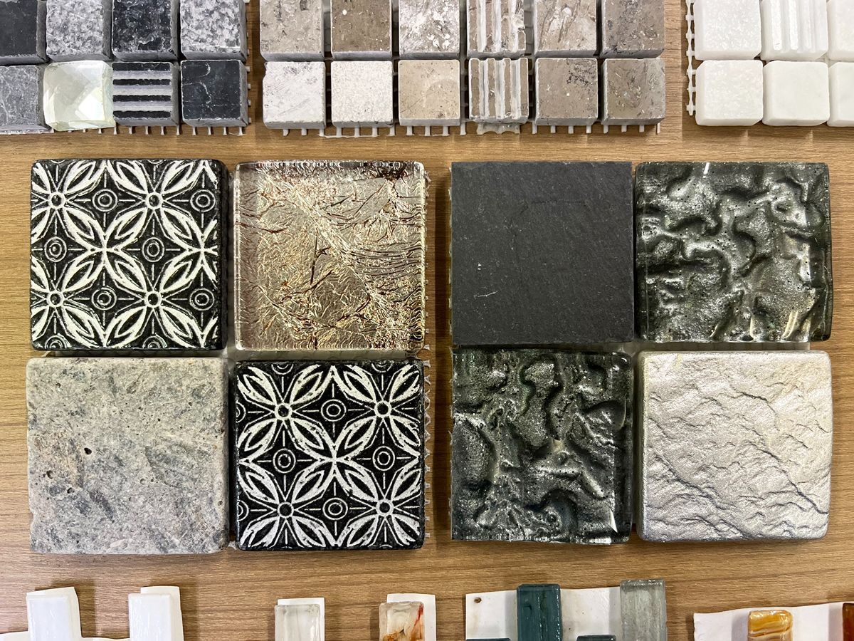 【モザイクタイル・ガラスモザイクサンプル】アドヴァン・ダイナワン - KAMOSA - メルカリ