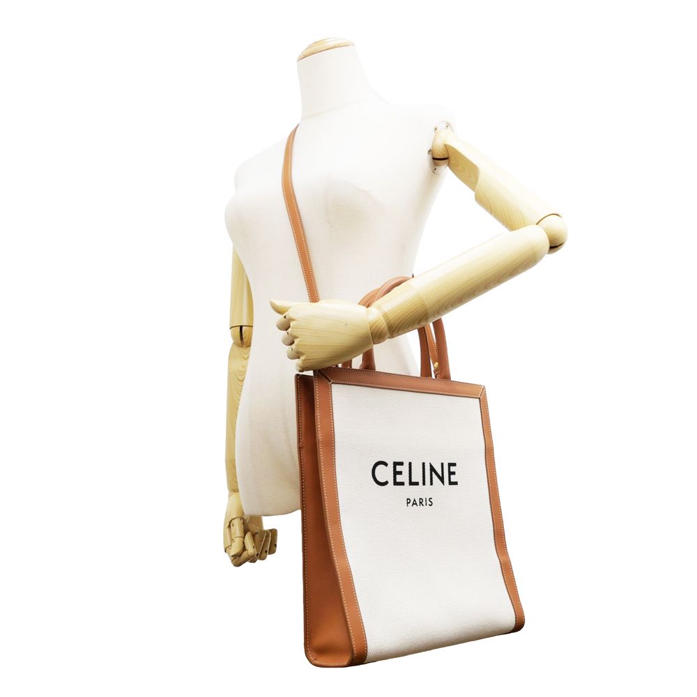 名東】【CELINE】セリーヌ バーティカルカバ スモール ホワイト 名東】【CELINE】セリーヌ バーティカルカバ スモール ホワイト