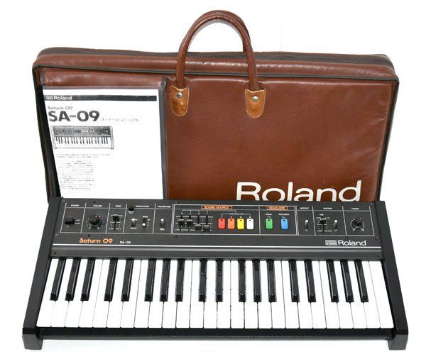 ★ソフトケース付！ROLAND ローランド SA-09 アナログシンセサイザー★ - メルカリ
