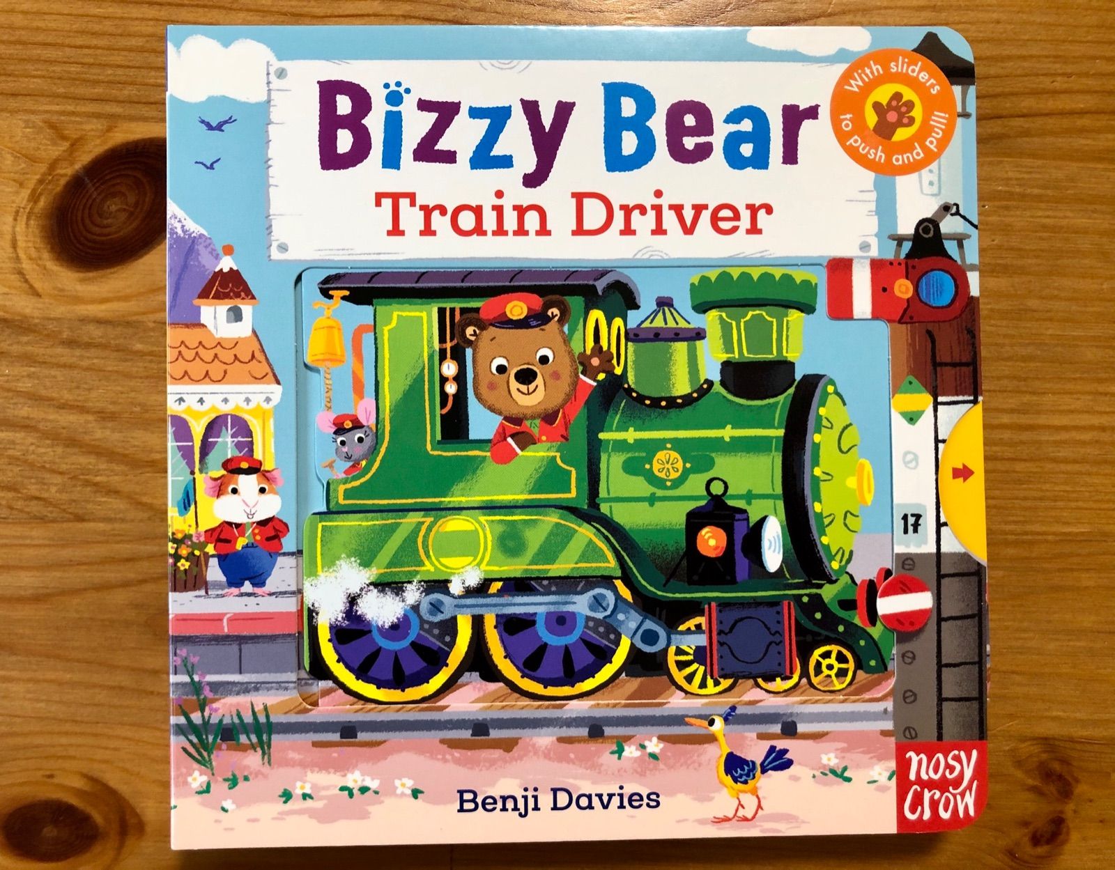 タイムセール 新品 Bizzy Bear Train Driver英語絵本 洋書 - メルカリ