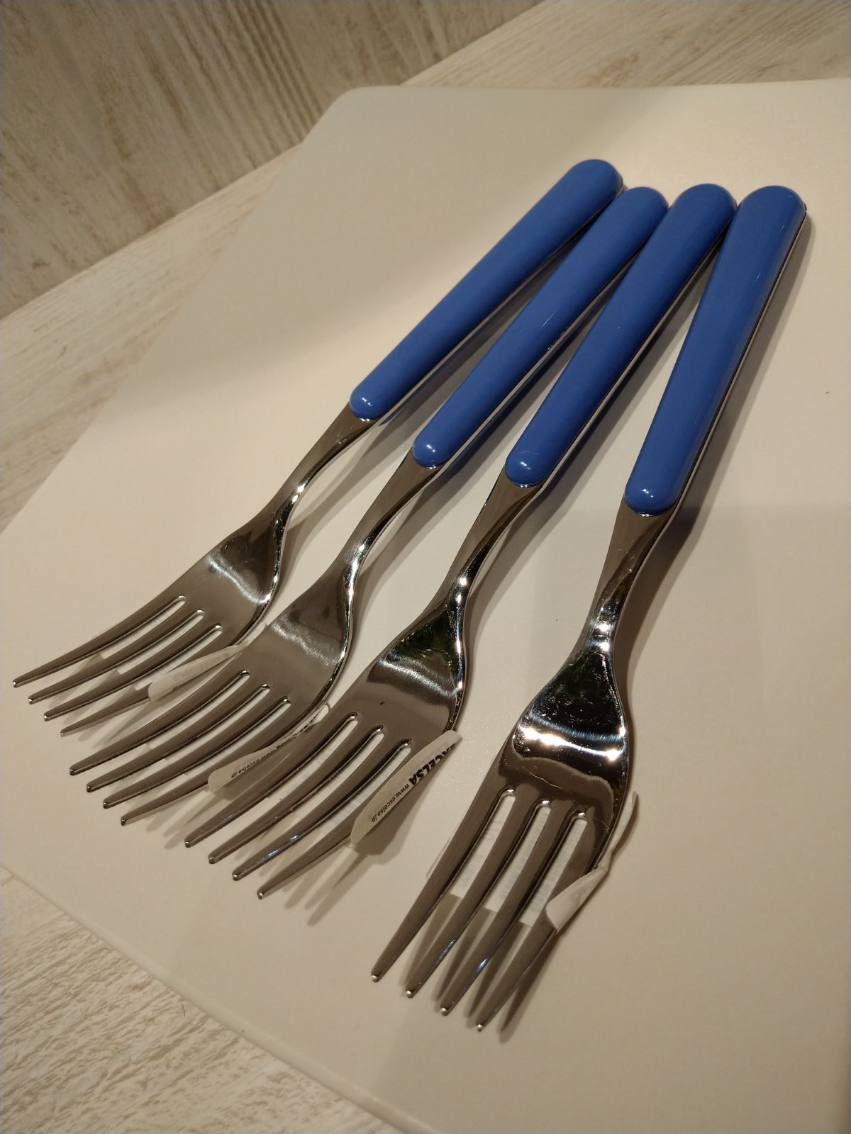 4本組 イタリアのブランドEXCELSAのテーブルウェアシリーズ "TRENDY" TABLE FORK ブルー "トレンディ" テーブル ...