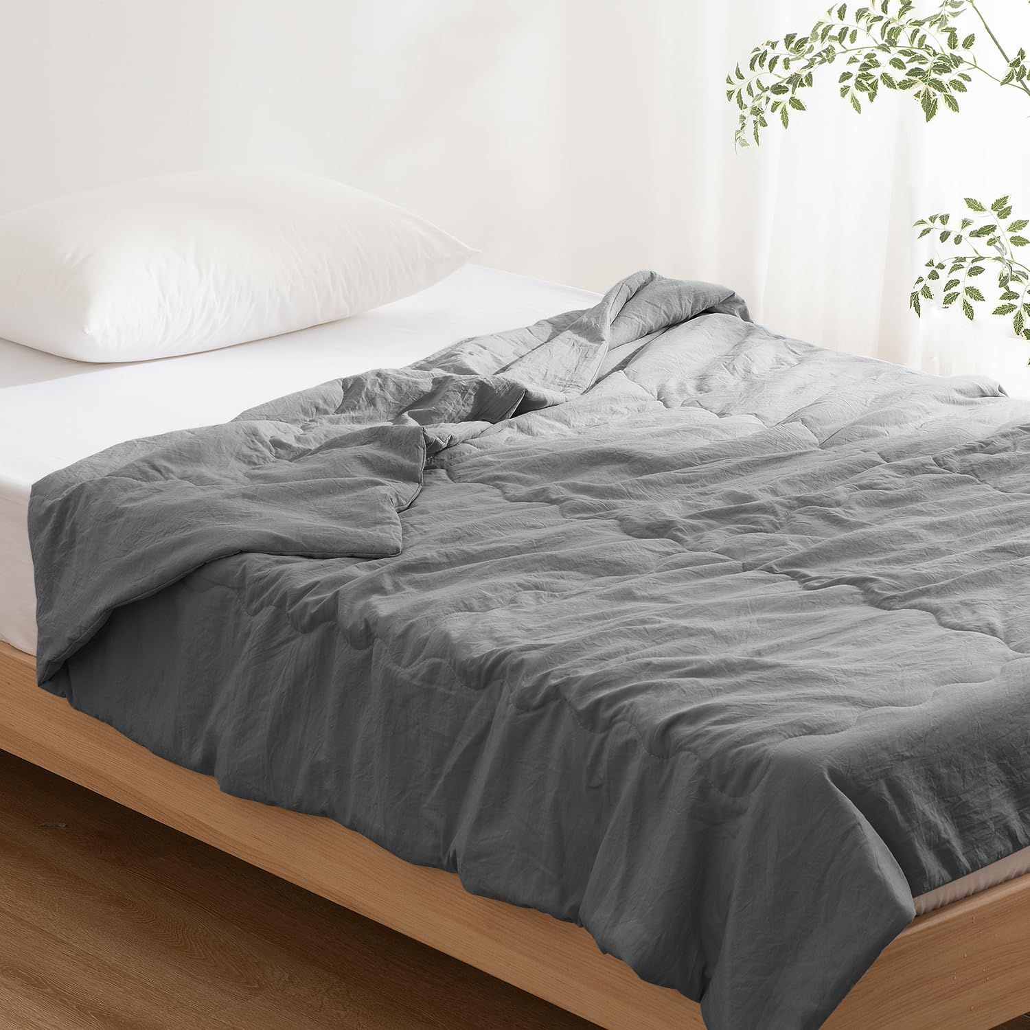 掛け布団 肌掛け 洗える 冷房対策 速乾通気 やわらか キルトケット シワ加工 洗いざらし 防菌防臭 TEIJIN中綿 140X190cm 薄手 肌にやさしい 超軽量 夏用 ダークグレー ...