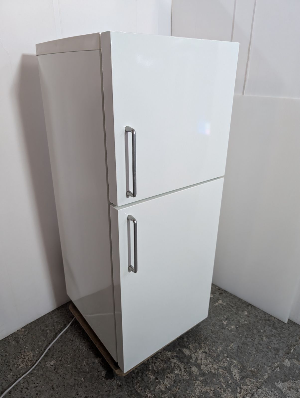 傷、汚れあり】HITACHI 冷蔵庫 R-V32KVL(N) あたっ 2019年 傷、汚れあり】HITACHI 冷蔵庫 R-V32KVL(N) あたっ 2019年