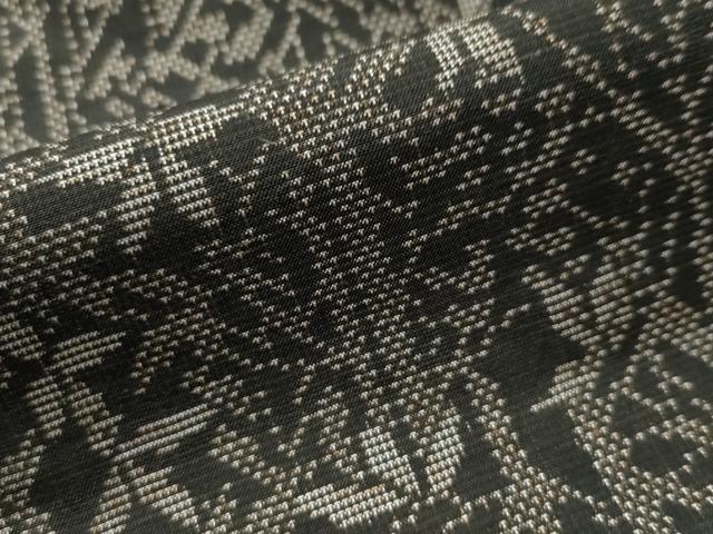 平和屋着物○本場大島紬 9マルキ 草花文 正絹 逸品 未使用 CAAU1924yc