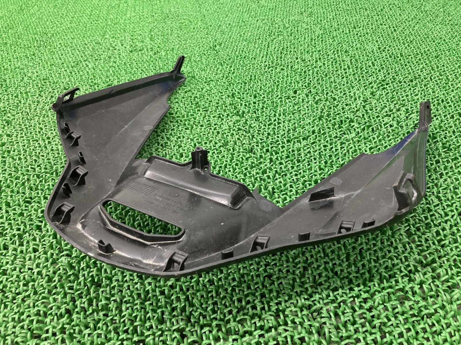 PCX125 テールカウル K1Z ホンダ 純正 中古 バイク 部品 JK05A リアカウル インナーカウル 割れ欠け無し 品薄 車検 ...