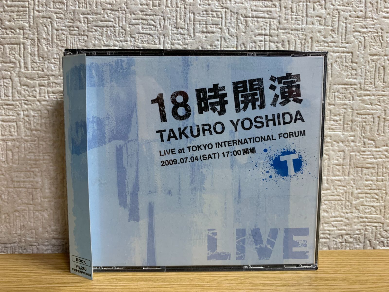18時開演~TAKURO YOSHIDA LIVE at TOKYO INTERNATIONAL FORUM~ - メルカリ