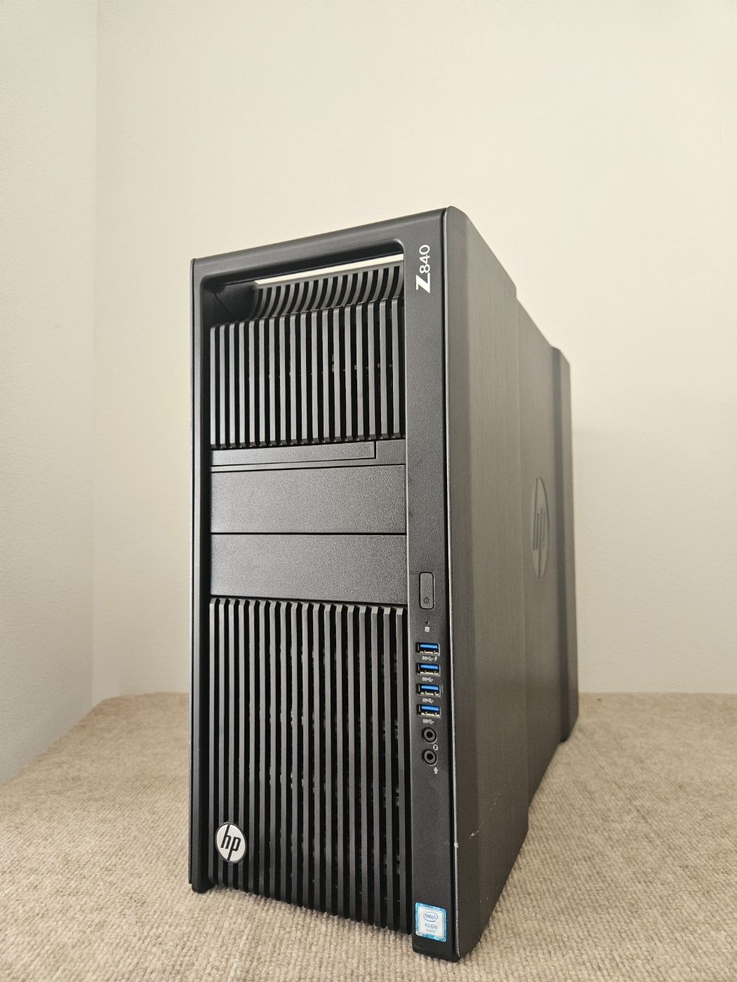 クリエイター向け HP Z840 Xeon E5-2683 V4 2CPU 32コア64スレッド メモリ126GB SSD 1TB ...