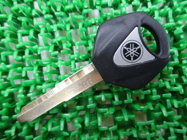 YZF-R6 ブランクキー 5SL-82511-08 在庫有 即納 ヤマハ 純正 新品 バイク 部品 YAMAHA YZF-R1 車検 ...