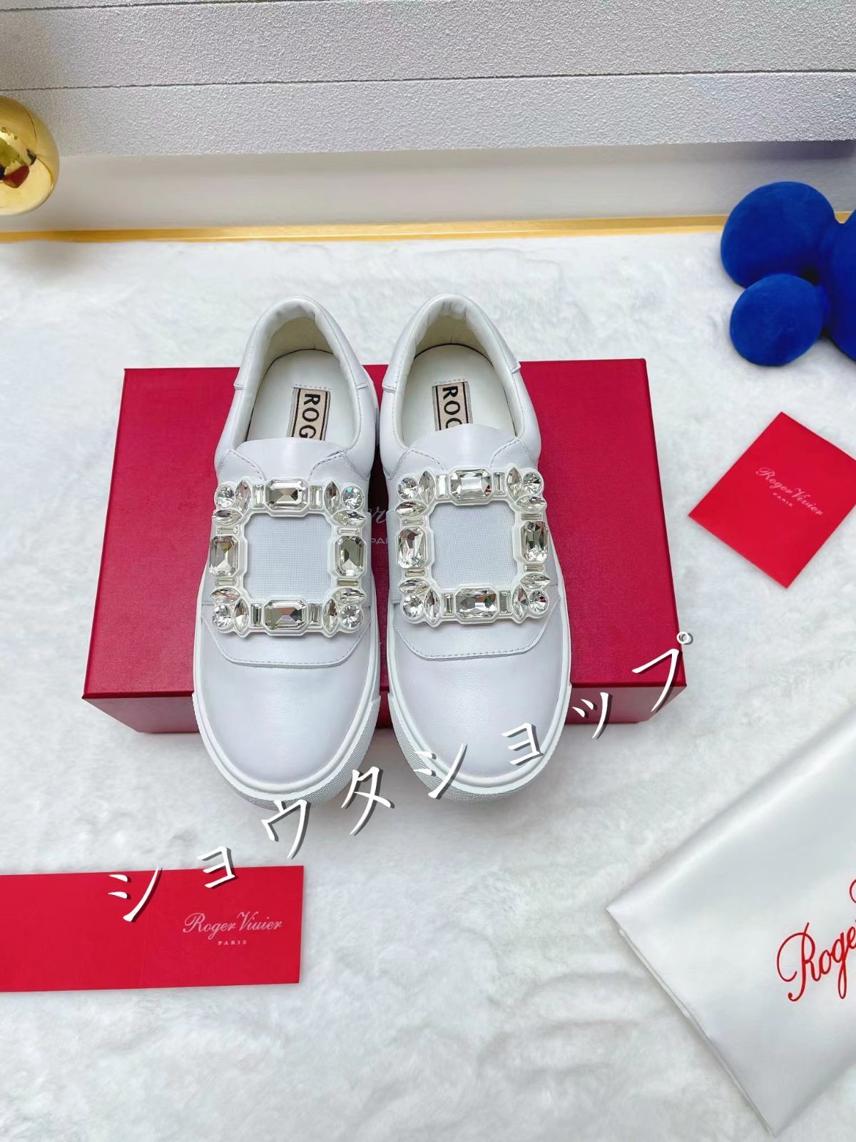 新品 ROGER VIVIER スリッポンスニーカー 箱付 - メルカリ