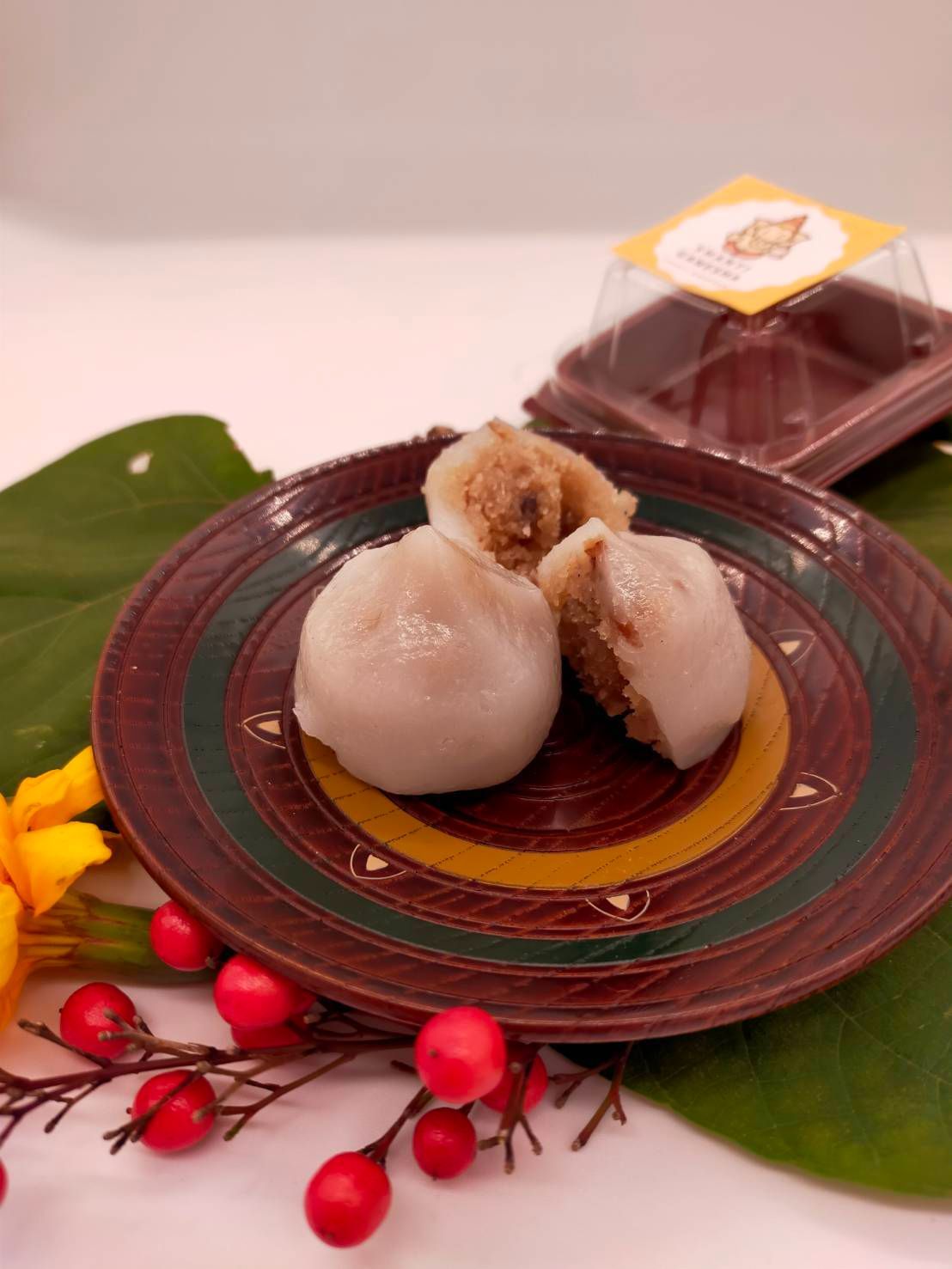 当店限定！【21個入り】モーダカ（modhaka，モーダック，コジャカッタイ，歓喜団，インドのココナッツ饅頭）、歓喜天・ガネーシャの好物 ...