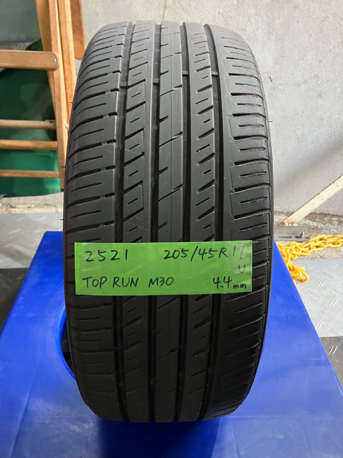 [送料込み] 205/45R17 MOMO TOPRUN M30 (トップラン M30) 中古タイヤ1本 - メルカリ
