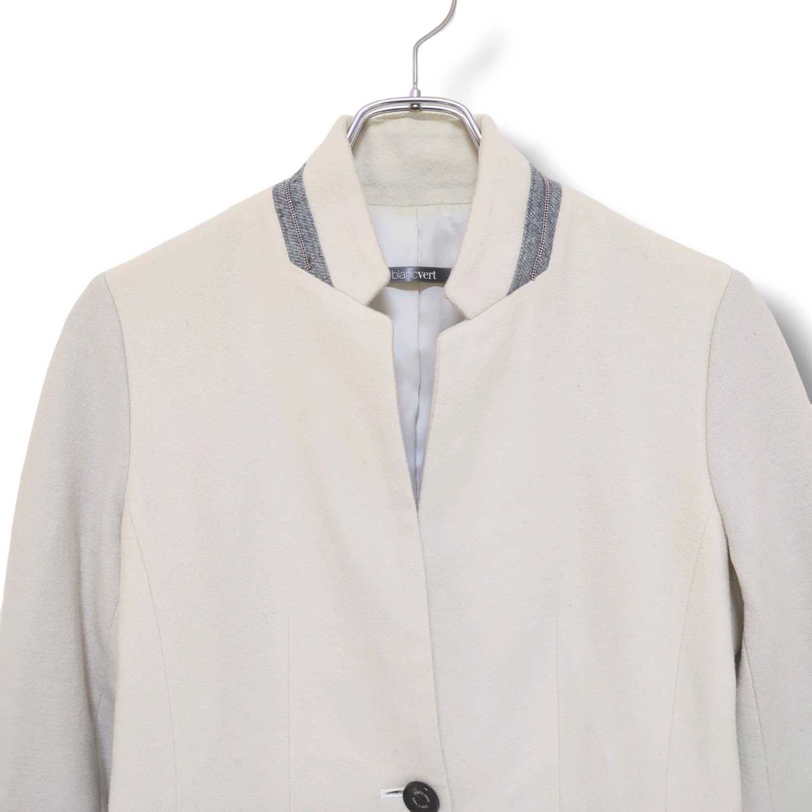 【訳あり】blancvert ブランベール ジャケット スタンドカラージャケット 長袖 ベージュ パールグレイ レディース 【38】 LR4435112 - アパメルshops＠中古アパレル ...