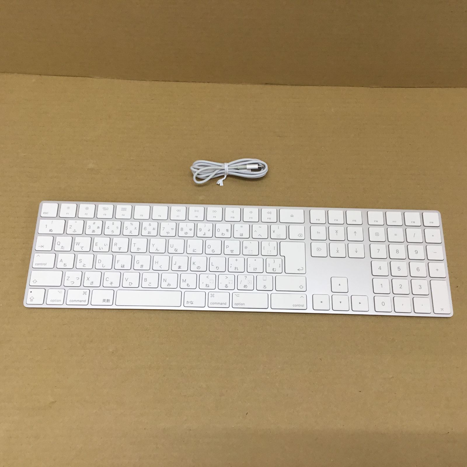 Apple ワイヤレス BLUETOOTH Magic Keyboard A1843 日本語(JIS) テンキー付き - メルカリ