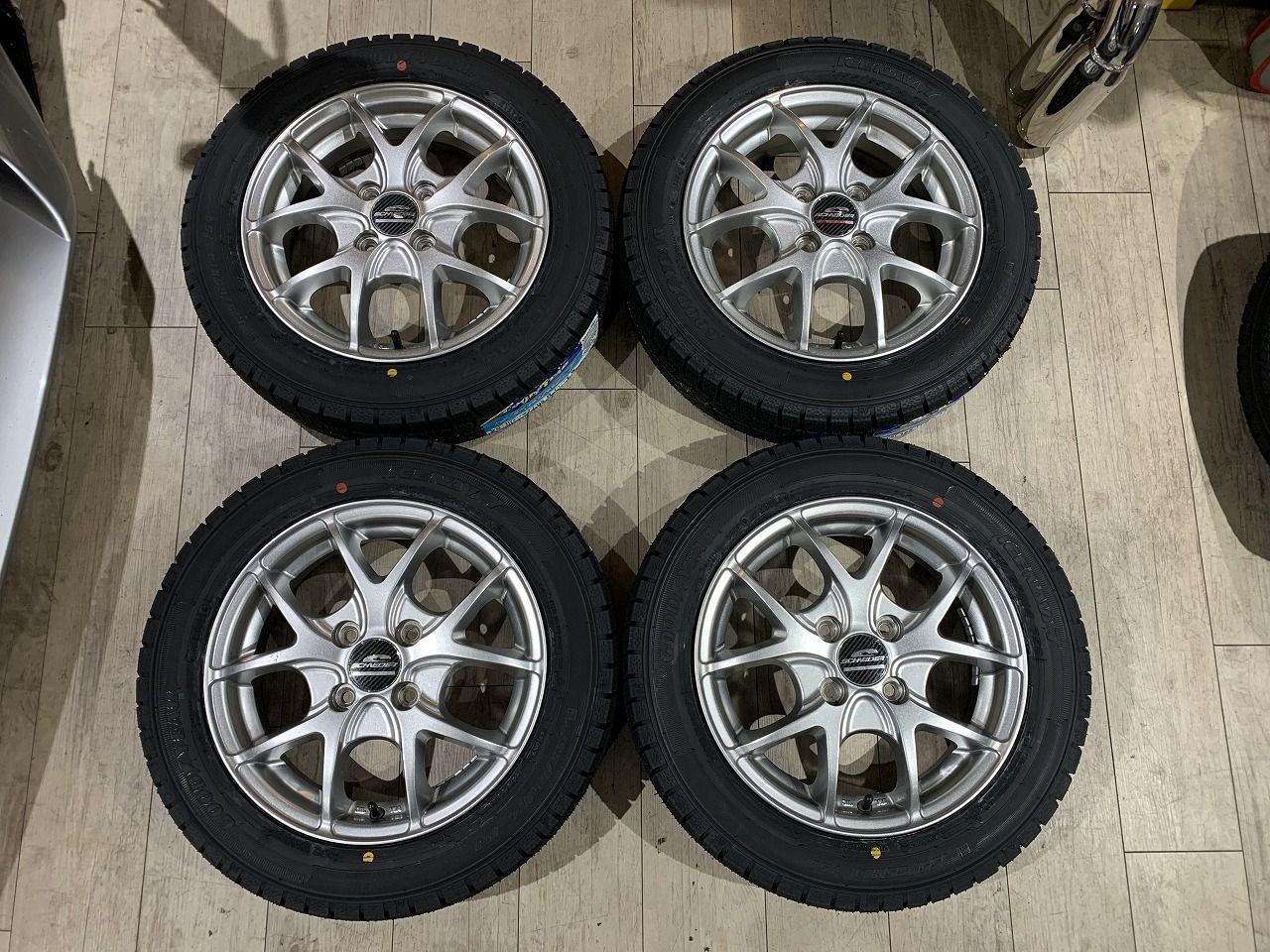 【2212014】スタッドレス 新品タイヤ バランスOK 14インチ 4.5J +45 PCD100 4H + GOODYEAR 155 ...