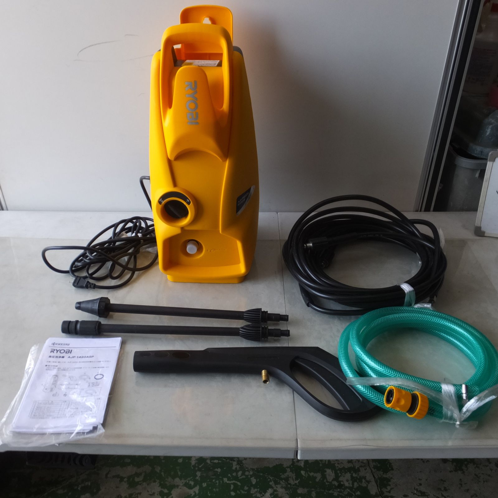 [送料無料] ほぼ未使用 リョービ 高圧 洗浄機 ターボ ノズルランス付き AJP-1420A ノズル2種 ホース付き RYOBI 電動 工具 ...