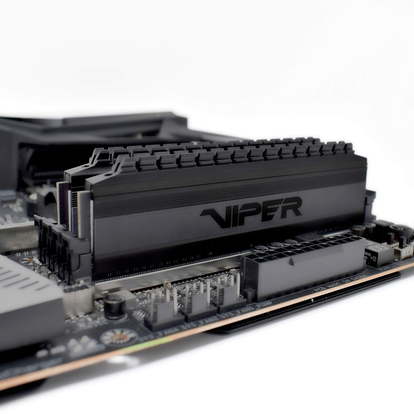 Series DDR4 4400MHz Blackout PC4-35200 16GB Viper4 (8GB x Memory 2枚 ...