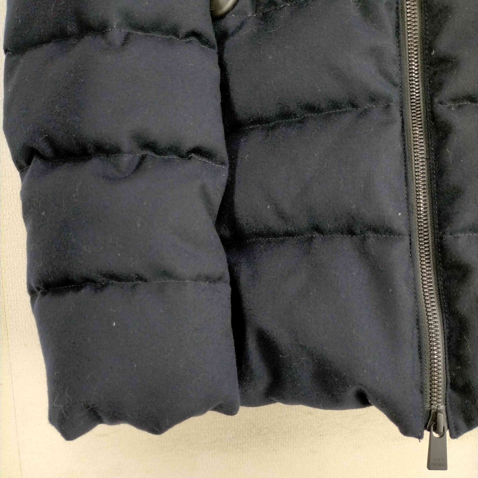 タトラス TATRAS VIA PRIVATA GASPARE BUGATTI 3 ファーダウン タトラス TATRAS VIA PRIVATA GASPARE BUGATTI 3 ファーダウン