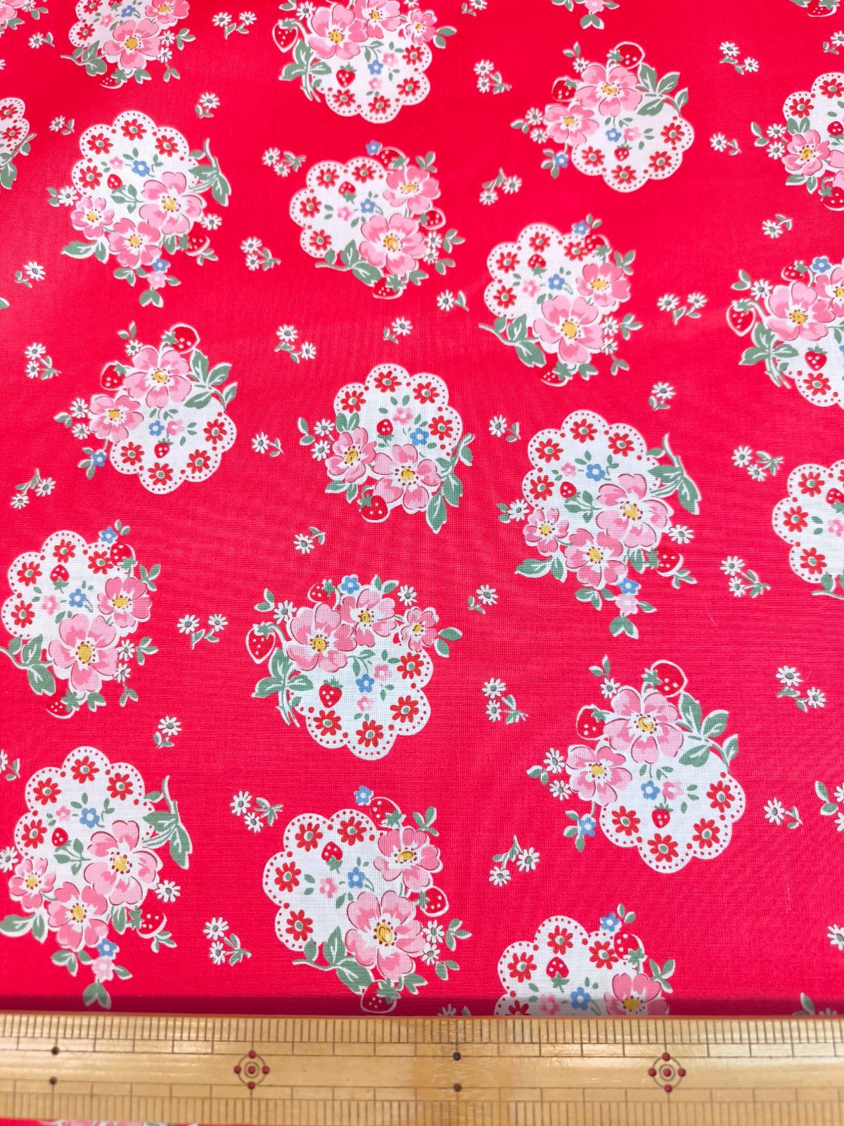 YUWA「Atsuko Matsuyama30's Collection」フラワーレッド50cm - メルカリ