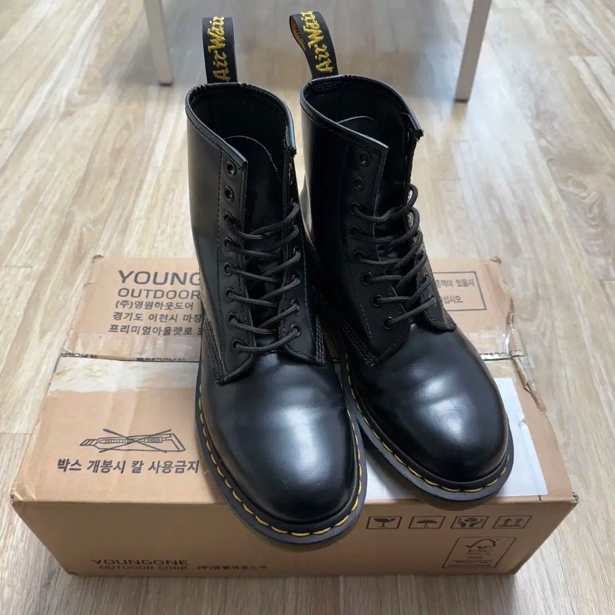 【雷市場（ポンジャン）商品韓国直送】 DR. MARTENS(ドクターマーチン) 1460 8 笏 ウォーカーブーツ uk7 260 - メルカリ