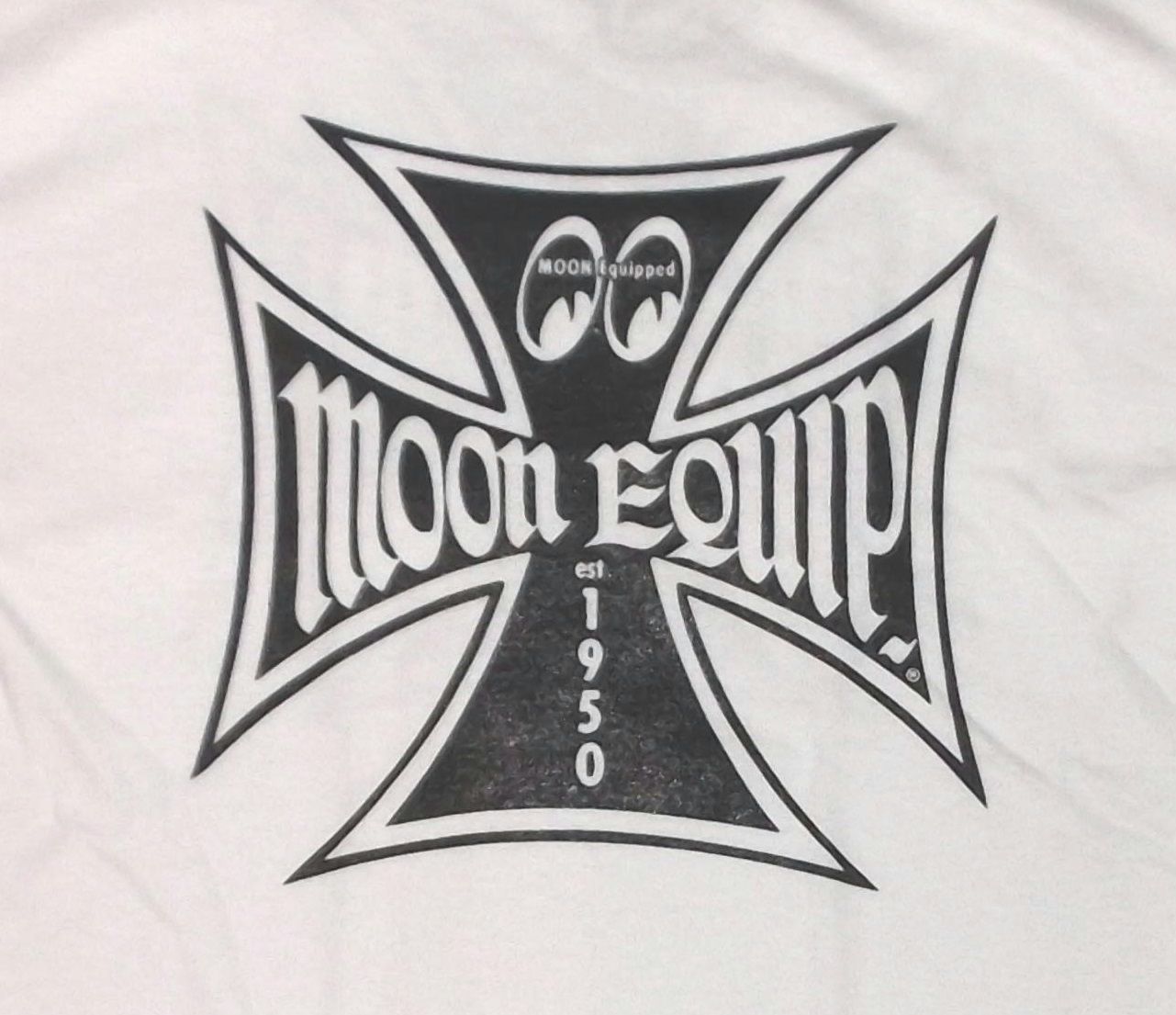 ムーンアイズ Tシャツ MOON Equipped Iron Cross MOONEYES 正規品 - メルカリShops