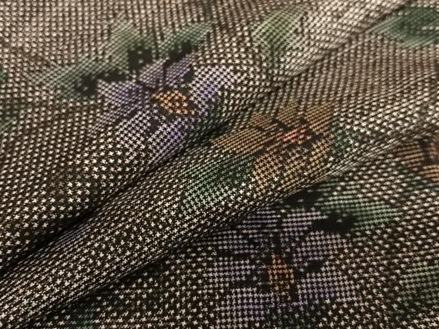 平和屋着物○本場大島紬 泥染め 7マルキ 花唐草文 正絹 逸品 未使用