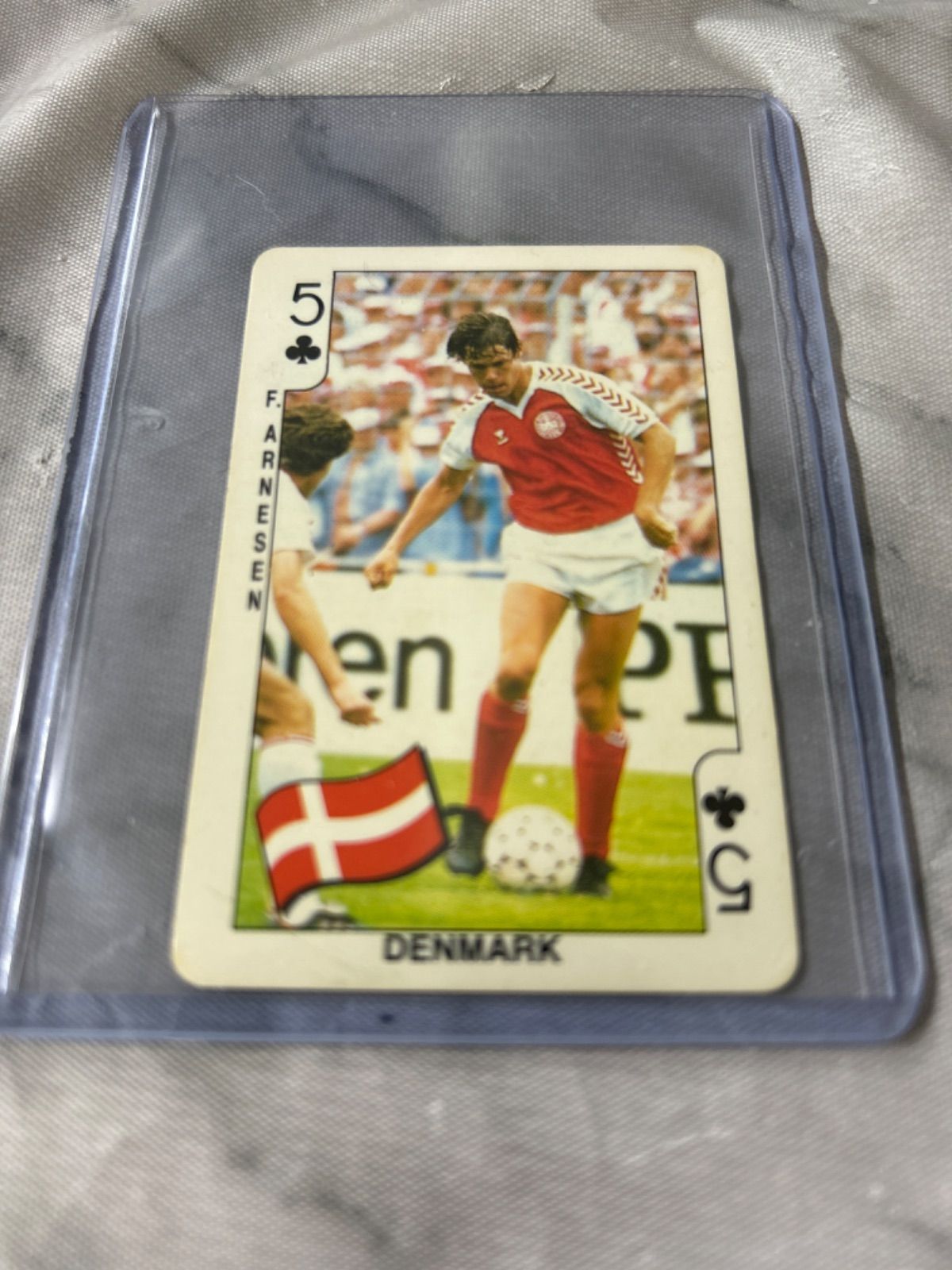 1986 Dandy Bubble Gum Football Card F.Arenesen Denmark - メルカリ