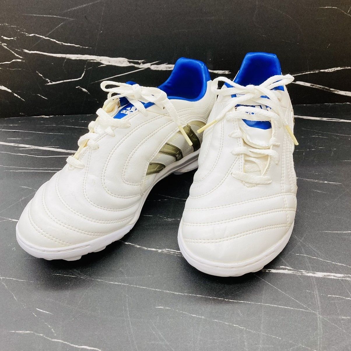 adidas アディダス トレーニングシューズ TRAXION TURF トラクション ターフ 24.0㎝ - メルカリ