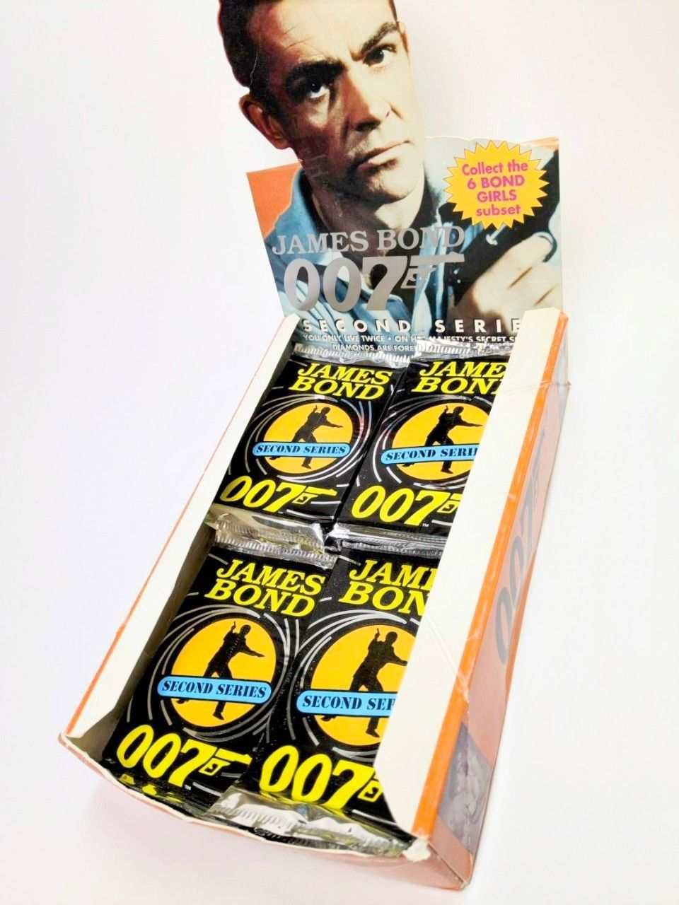 【送料無料！James Bond（ ジェームズボンド ）007 ダブルオーセブン 】VINTAGE トレーディングカード単品 （1個=6BOND GIRLS subset）〚アメリカン雑貨 ...