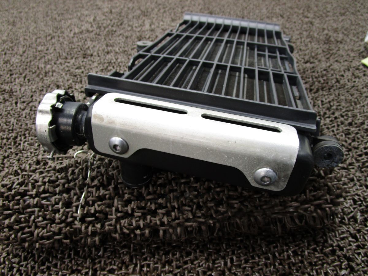 ホーネット600S ラジエター Y492！PC34 ホンダ 【 PC25E 】 Hornet キャブ車 動画有 - メルカリ