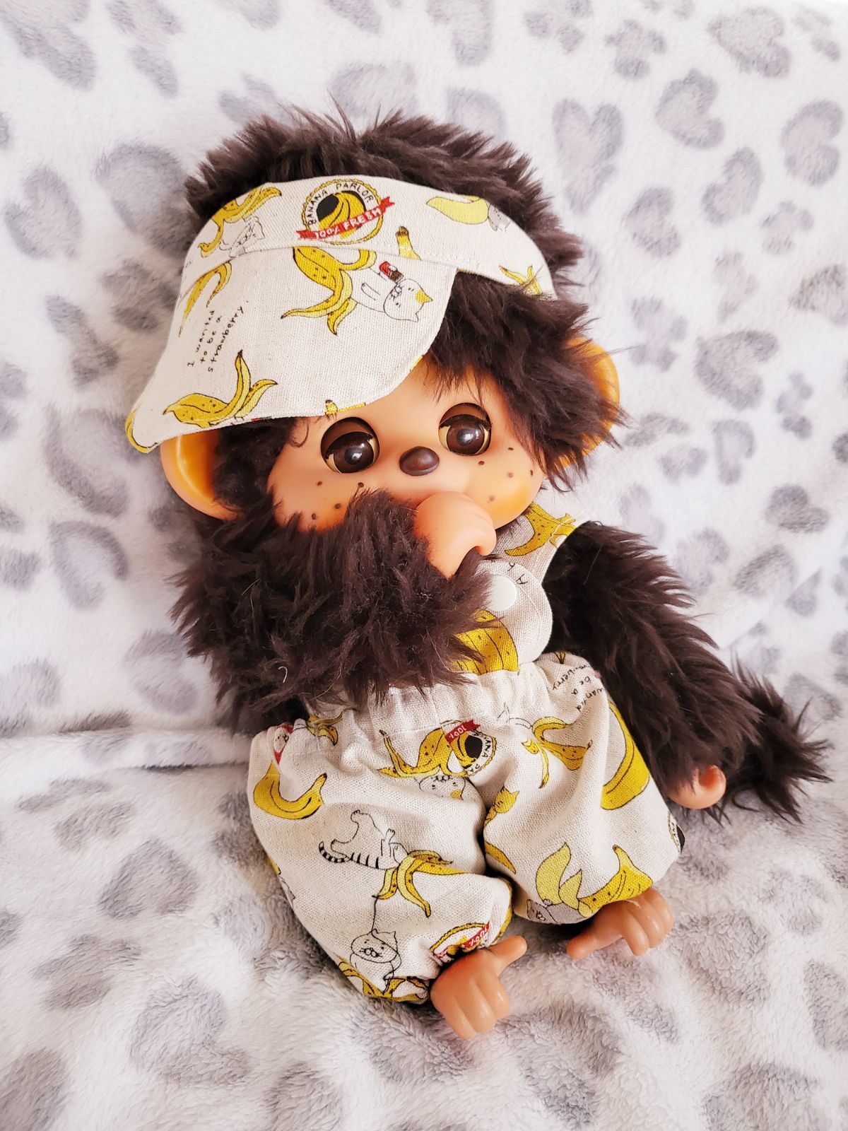 No.DAI-1037 大助くんコス ねこバナナ柄 サロペットとサンバイザーセットB 20250412-01 モンチッチ似の大助くん32cm服 - メルカリ