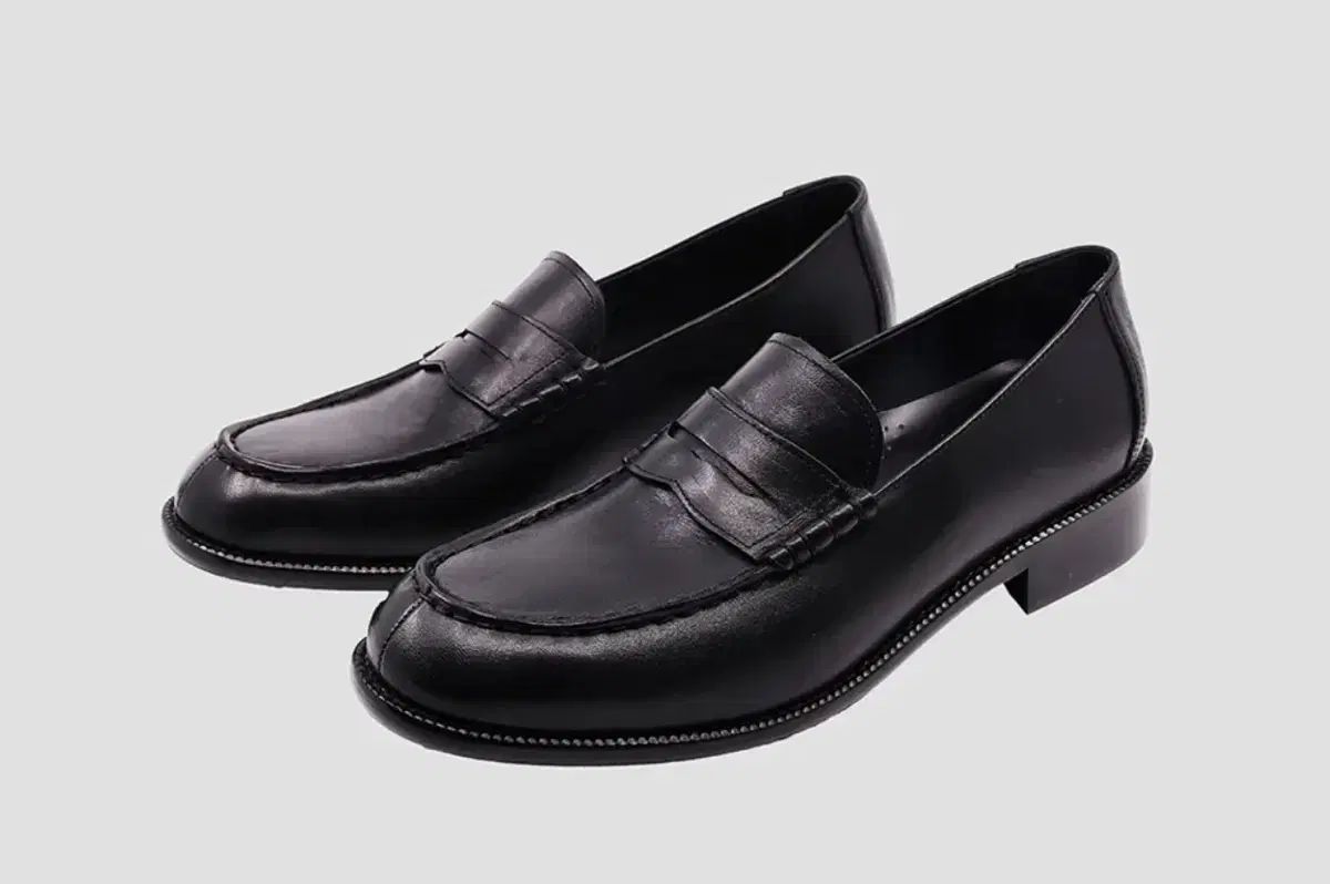 YASE YASE(ヤセ) レール ホースハイド 会計監査人 黒 270 - メルカリ