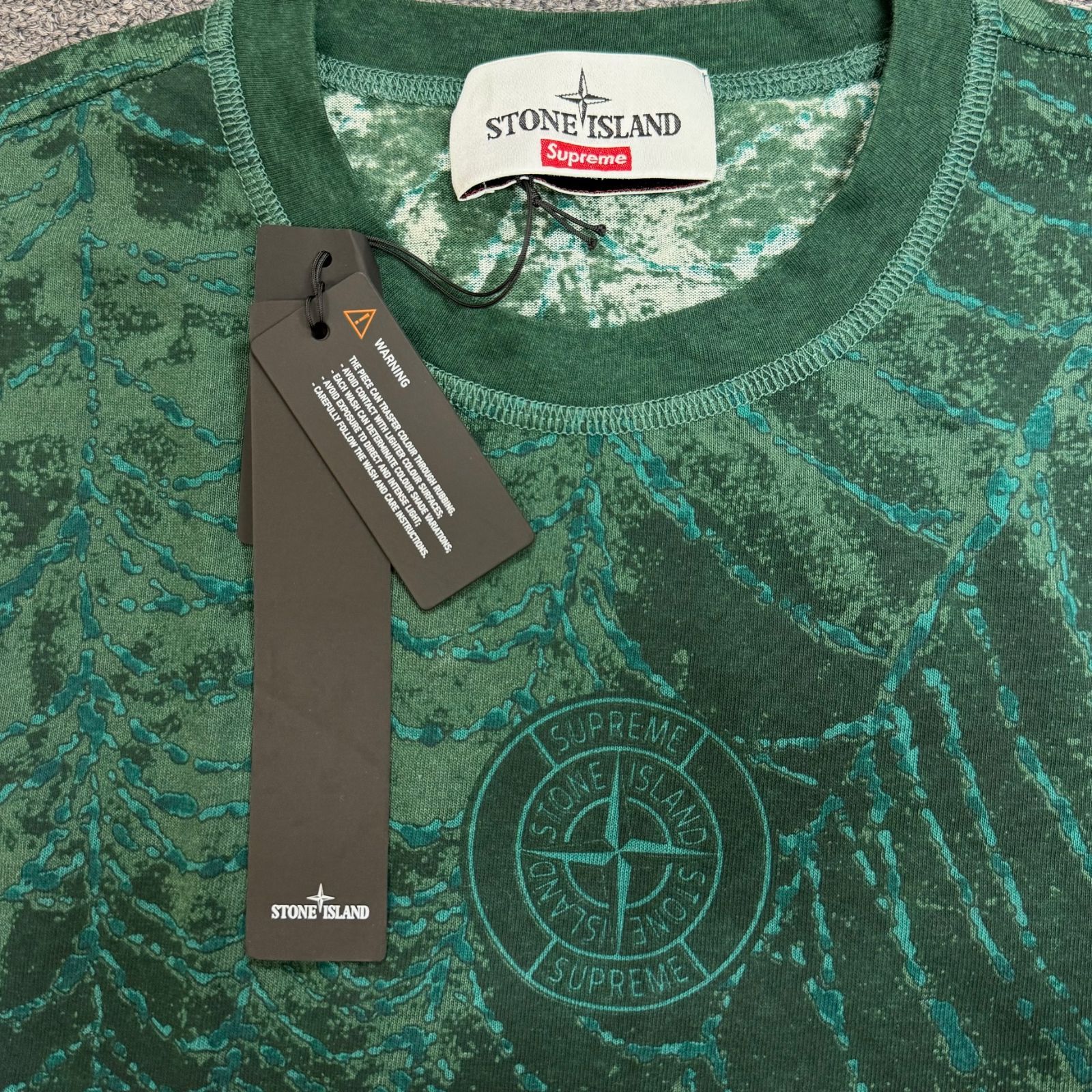 国内正規 新品 SUPREME 23AW Stone Island S/S Top 7925202S8 国内正規 新品 SUPREME 23AW Stone Island S/S Top 7925202S8