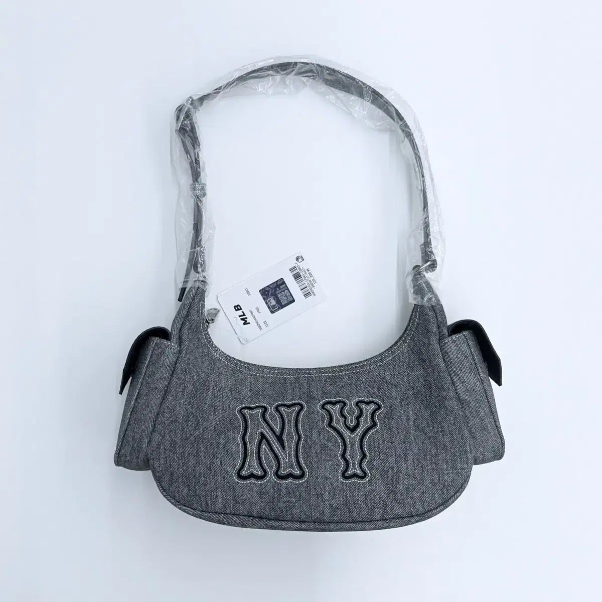 【雷市場（ポンジャン）商品韓国直送】 新品 MLB ベーシック メガロゴ デニム カーゴバッグ ショルダーバッグ - メルカリ