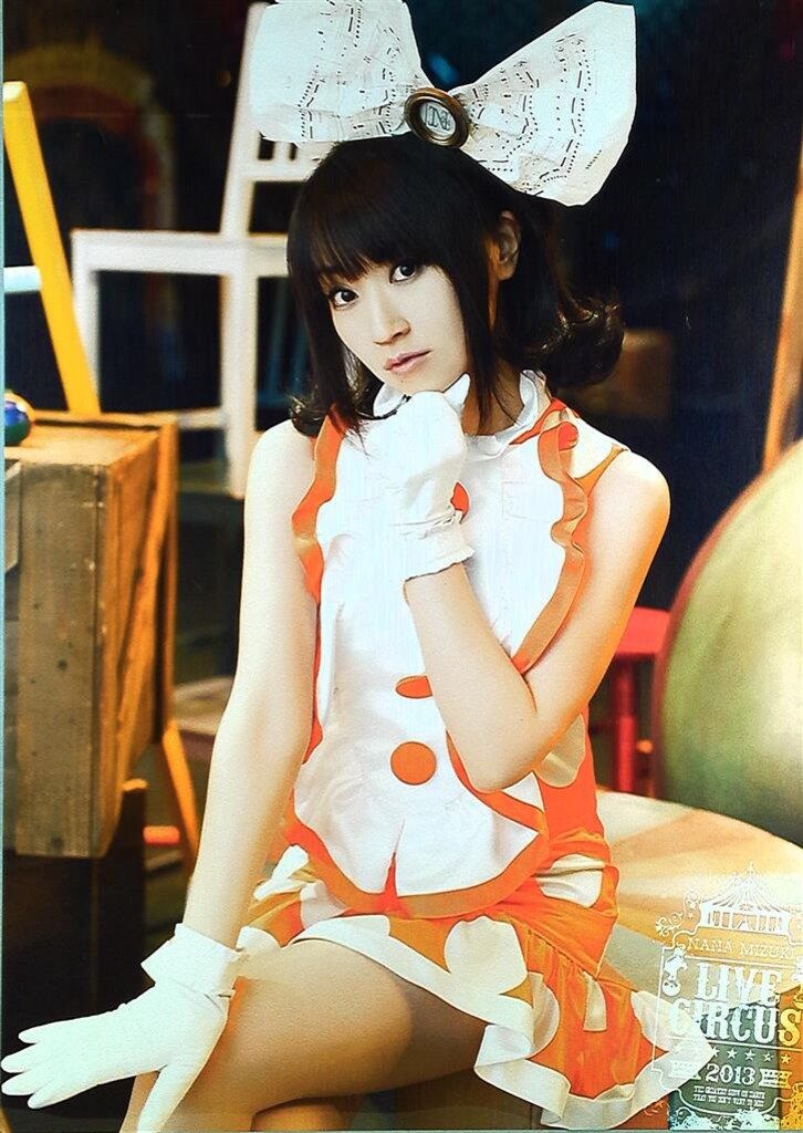 LIVE CIRCUS 2013 水樹奈々 B2ポスターtypeB B - メルカリ