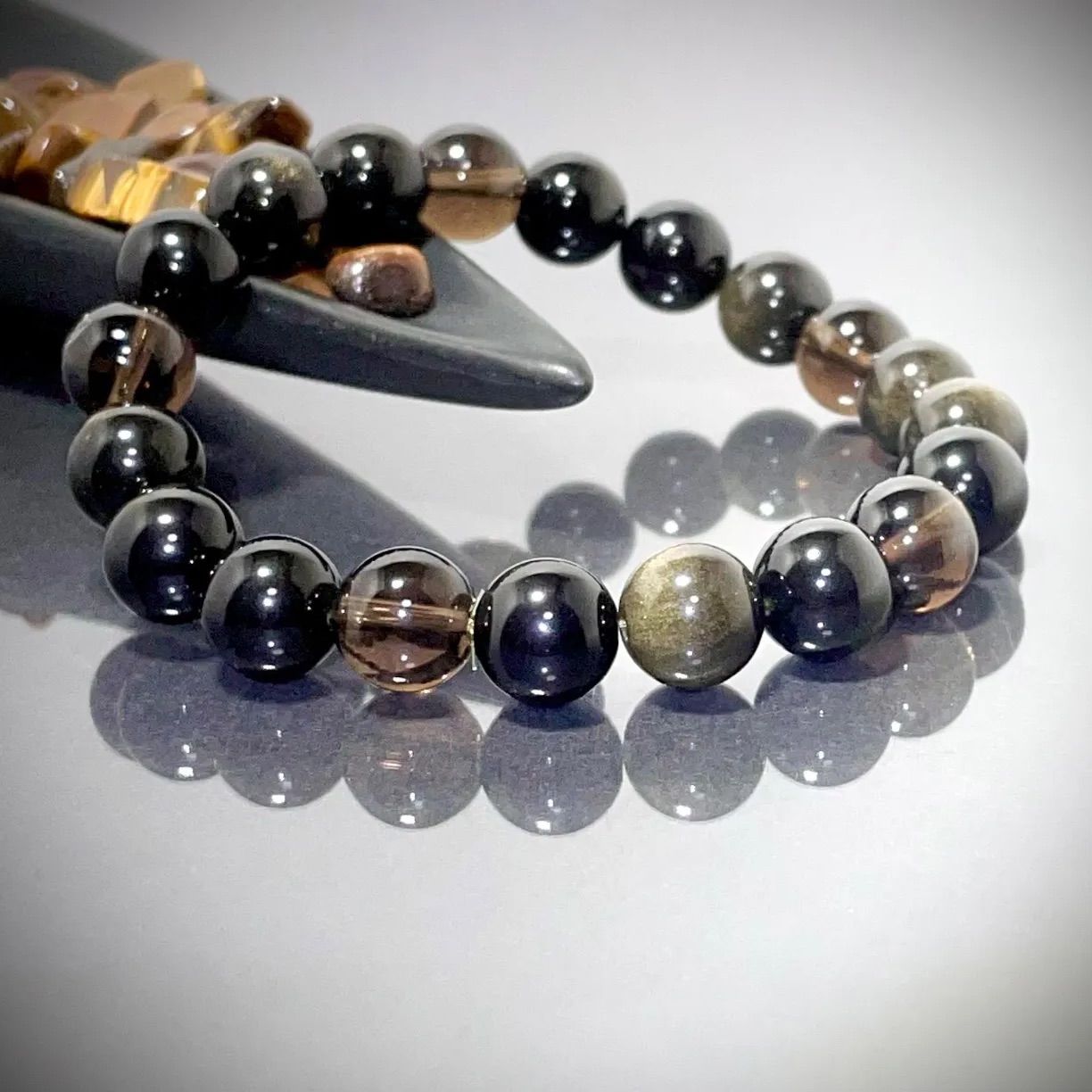 M-432 天然石ブレスレット スモーキークォーツ ゴールデンオブシディアン 10mm 18cm パワーストーン メンズ レディース 開運 厄除け お守り - メルカリ