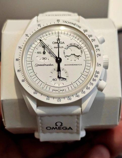 スウォッチオメガスヌーピー連名時計 Swatch x Omega Bioceramic Moonswatch Mission To ...