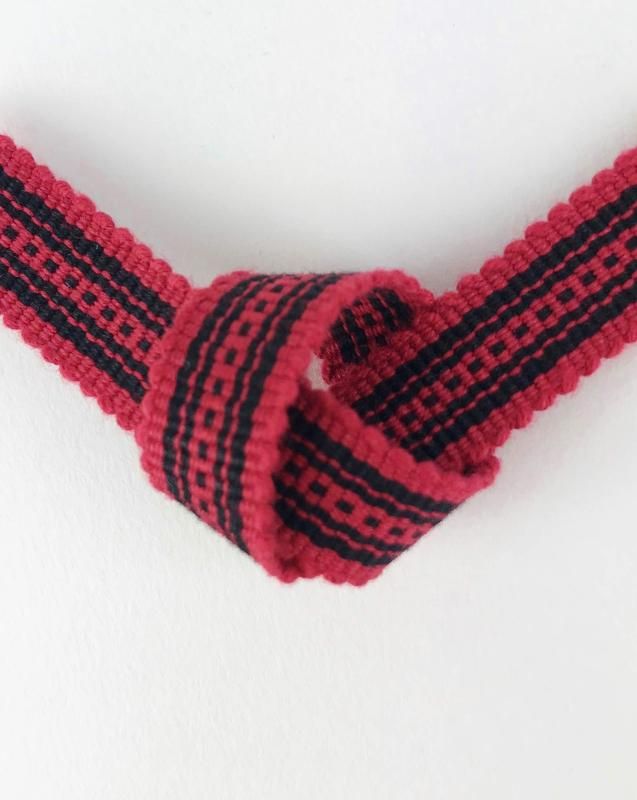 SAMURAI RIBBON 真田紐工房 品質に自信あり 金沢 織元すみや製真田紐木綿平紐－4分 3m 柄 赤+黒 - メルカリ
