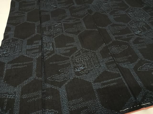 平和屋着物○本場結城紬 重要無形文化財 80亀甲 亀甲花文 正絹