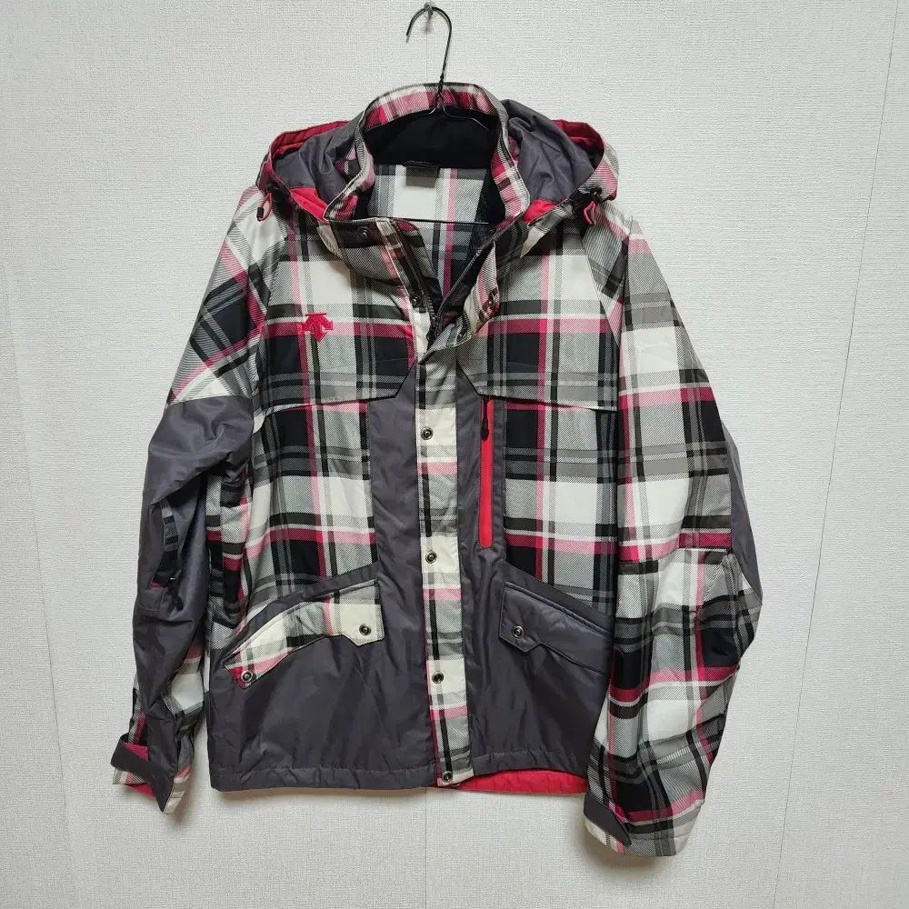 DESCENTE(デサント) メンズ 冬 フードジャケット 100L @ 9909 - メルカリ