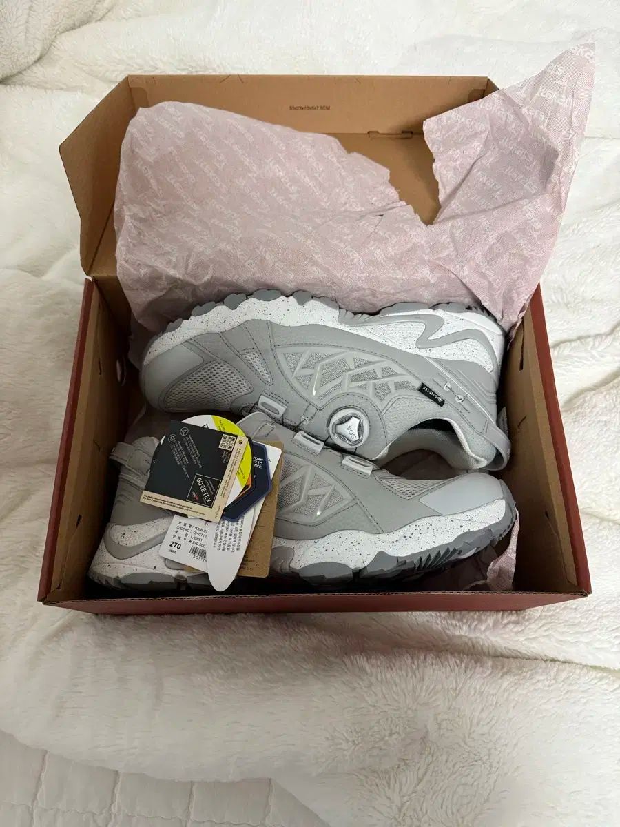 【雷市場（ポンジャン）商品韓国直送】 新品 Treksta(トレクスタ) コブラ 970 GTX 登山靴 270mm - メルカリ