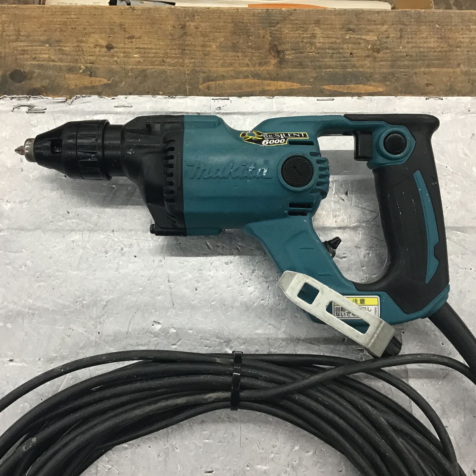 ☆マキタ(makita) ボード用スクリュードライバ FS6100【所沢店】 - メルカリ