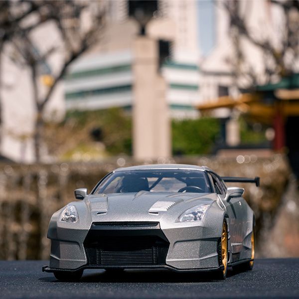 JADA TOYS 1:24 I LOVE THE 2000's 2009 NISSAN GT-R (R35) BEN JADA TOYS 1:24 I LOVE THE 2000's 2009 NISSAN GT-R (R35) BEN