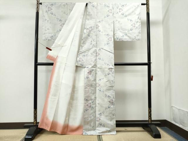 平和屋着物○本場大島紬 白大島 総絣花唐草文 正絹 逸品 未使用