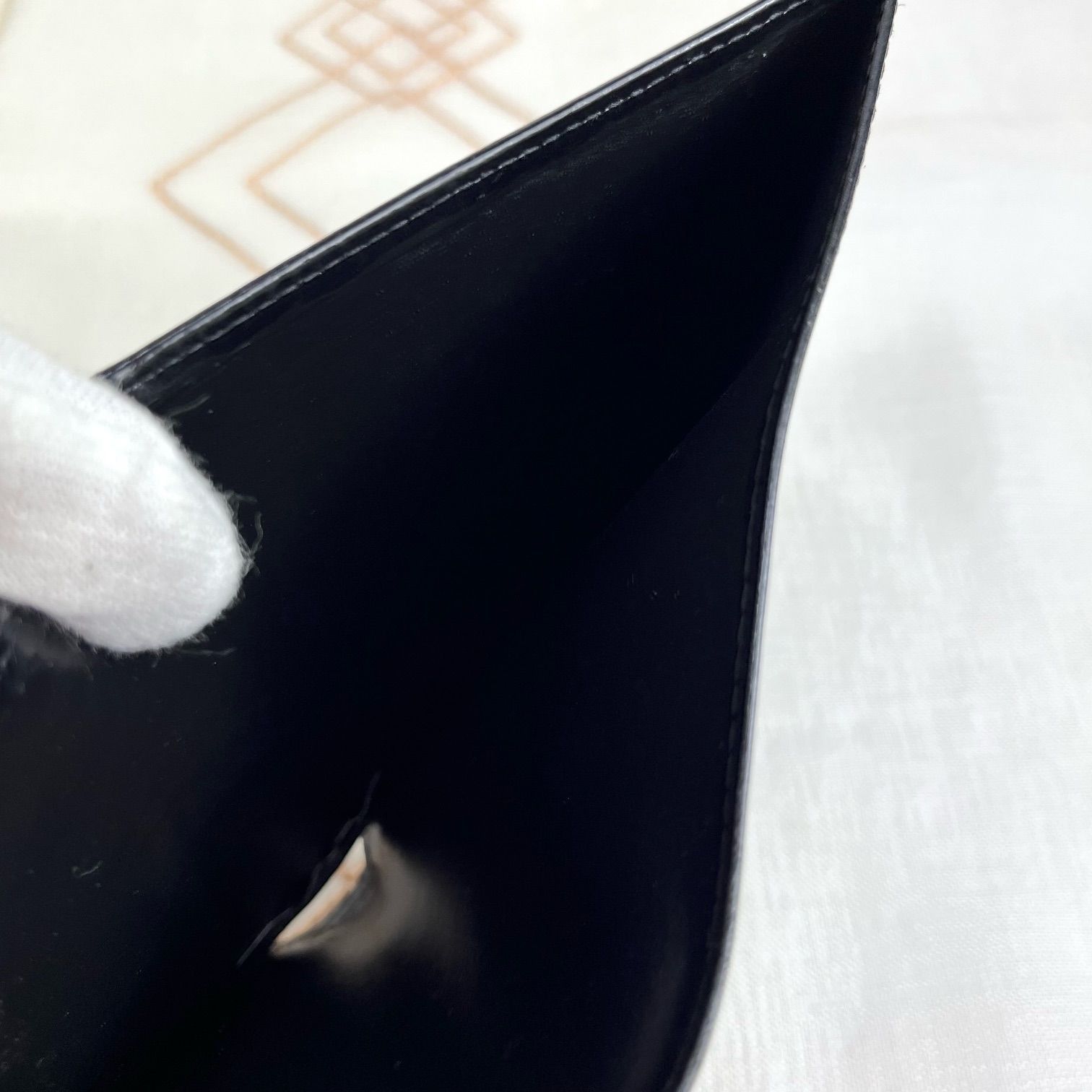 ☆美品☆DUNHILL ダンヒル 二つ折り財布 WN3010A コンパクト ☆美品☆DUNHILL ダンヒル 二つ折り財布 WN3010A コンパクト