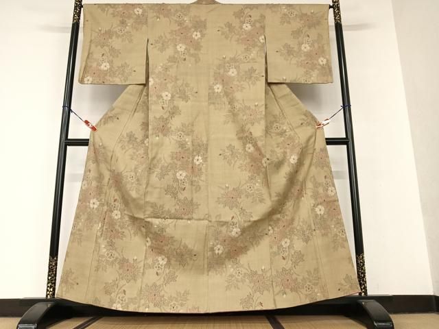 平和屋着物●本場結城紬　重要無形文化財　100亀甲　草花文　飛び亀甲柄　小田急百貨店扱い　正絹　逸品　AAAV7190zg 平和屋着物○本場結城紬 重要無形文化財 100亀甲 草花文 飛び亀甲柄