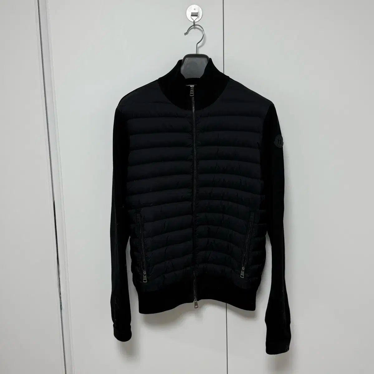 21FW ／ M size MONCLER(モンクレール) ニットダウン - メルカリ