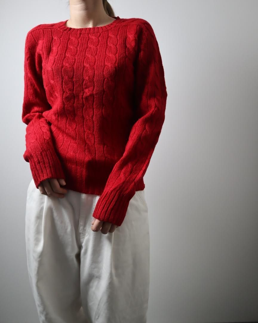 Shetland Wool Cable Stitch Knit Sweater Red VIvid color 70s Shetland Wool Cable Stitch Knit Sweater Red VIvid color 70s