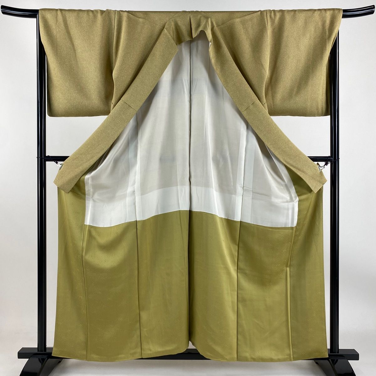 付下げ 身丈160cm 裄丈68cm L 袷 落款 糸巻き 桜 金通し 黄土色 正絹 秀品 【中古】 - メルカリ