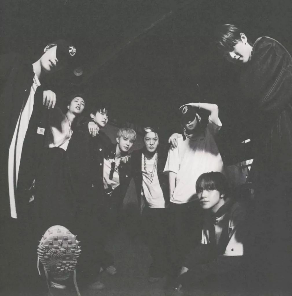 【中古】輸入洋楽CD NCT 127 / WALK (Poster Ver.)[輸入盤] - メルカリ