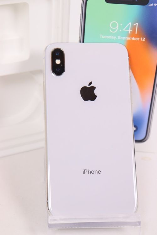 SIMフリー iPhoneX 64GB シルバー バッテリー78% - メルカリ